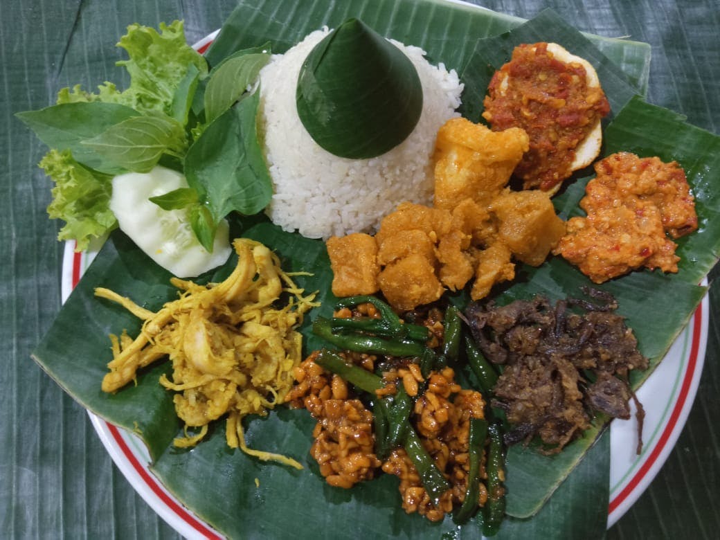 Mengenal Nasi Bogana, Kuliner Nusantara yang Menggugah!